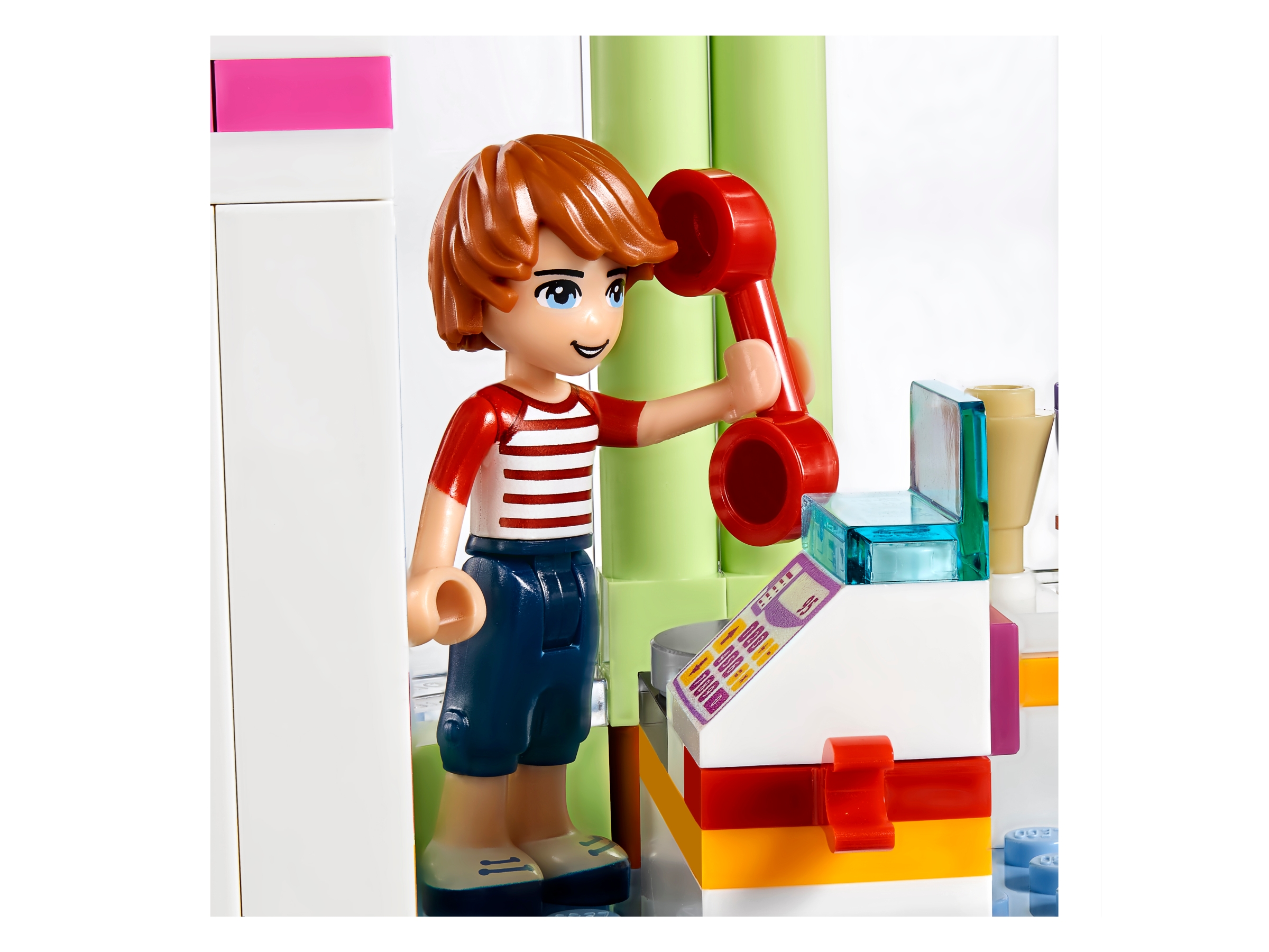 41320 Heartlake Frozen Yogurt Shop LEGO Set, Deals & Reviews