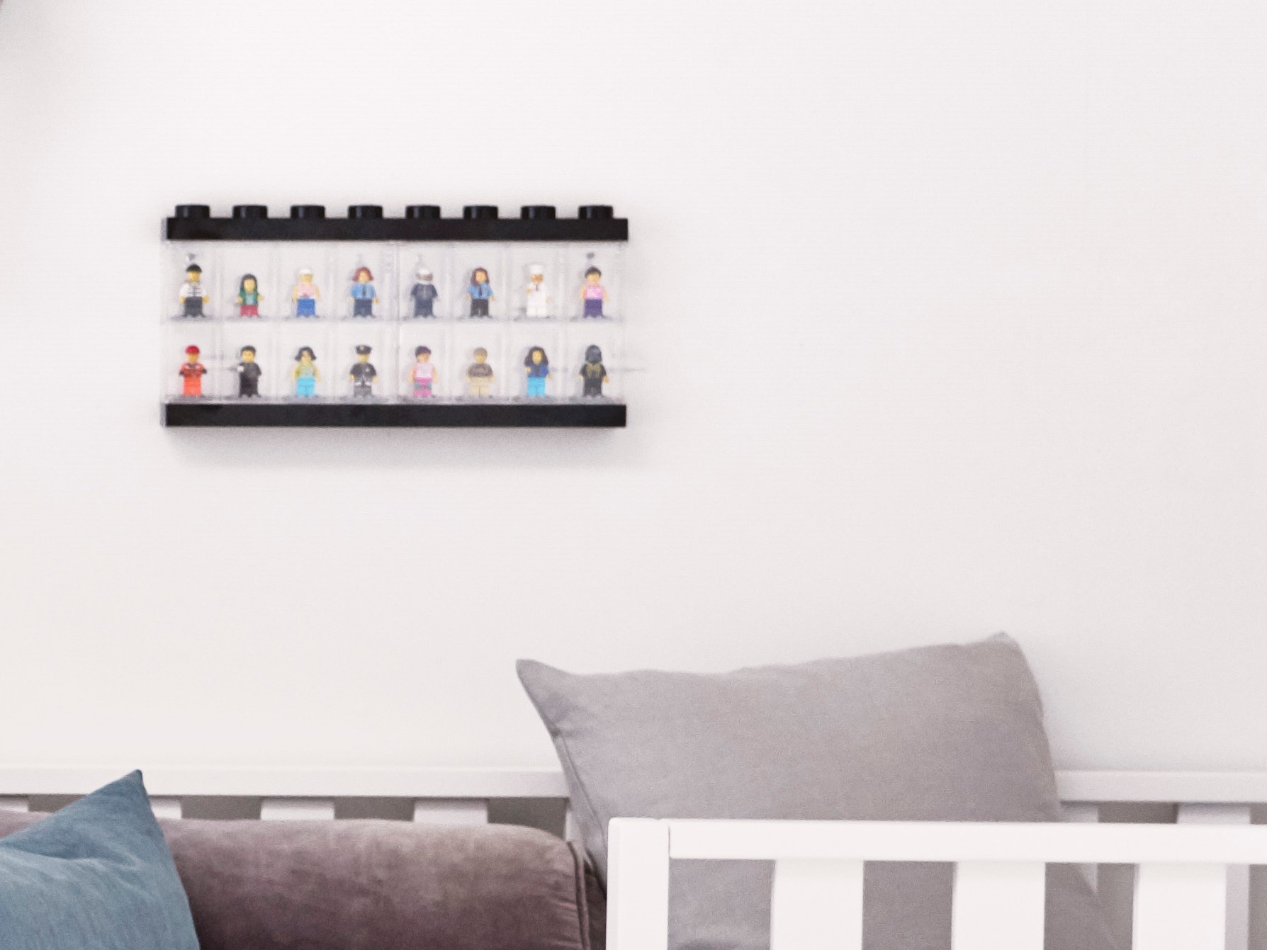 Minifigure Display Case 16 LEGO Set, Deals & Reviews