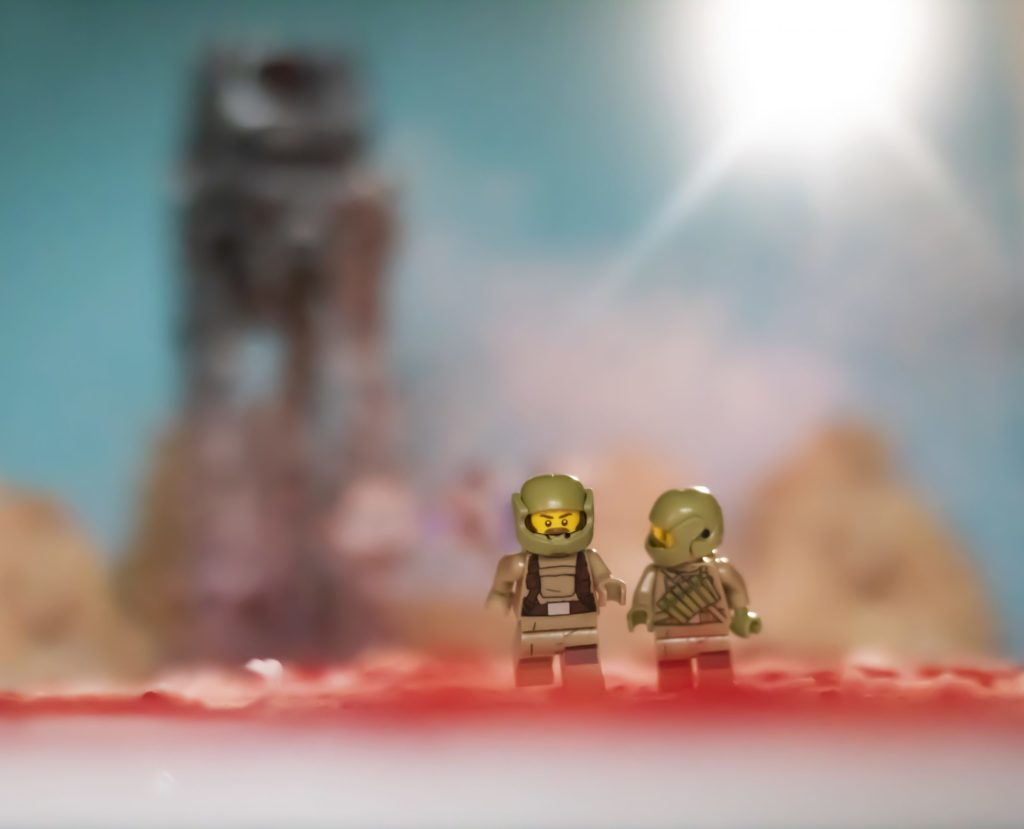 Shooting the LEGO Star Wars galaxy: Crait